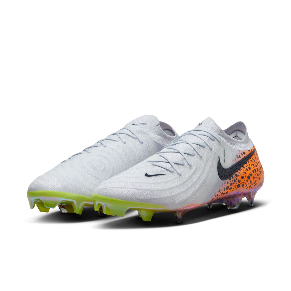 OUTDOOR CLEATS